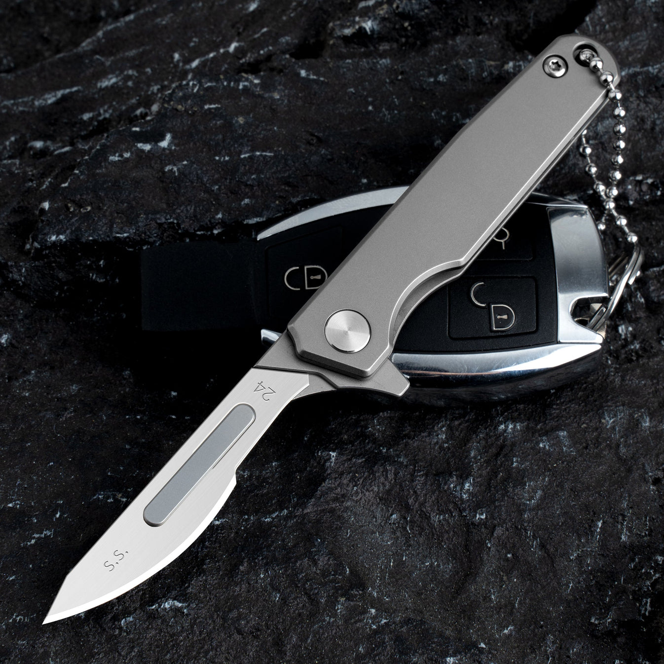 T010 Folding scalpel knife – OLITANS